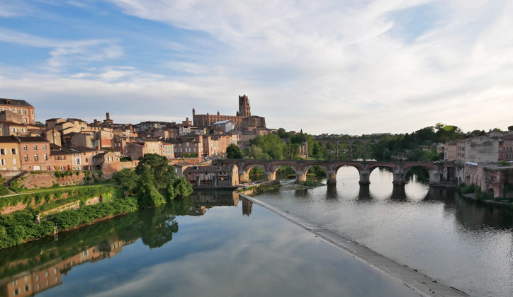 Visit the French department of Tarn by discovering its typicals towns ...